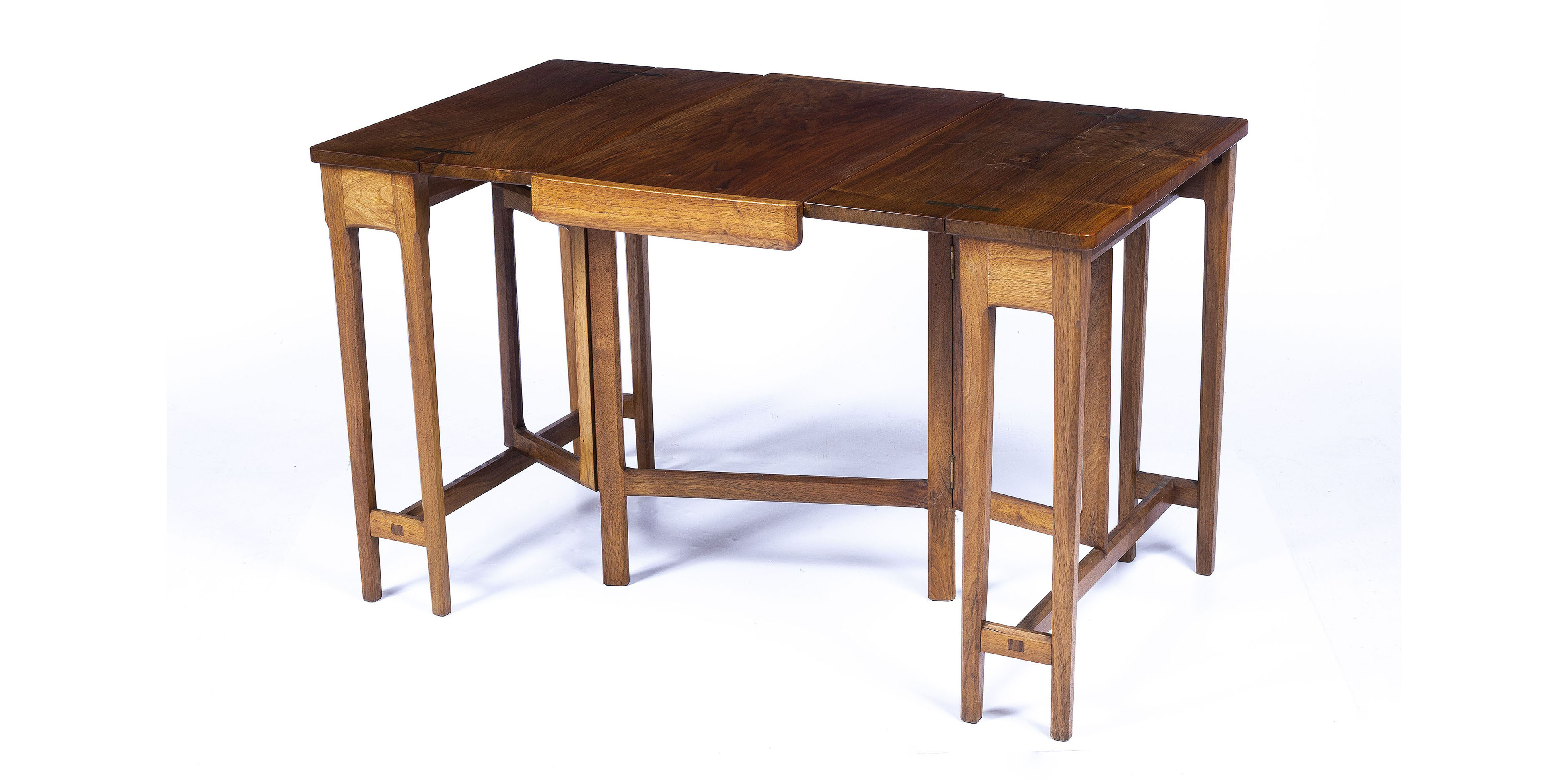 Table Metamorphosises into Star Performer at Mallams’ Modern Living Sale