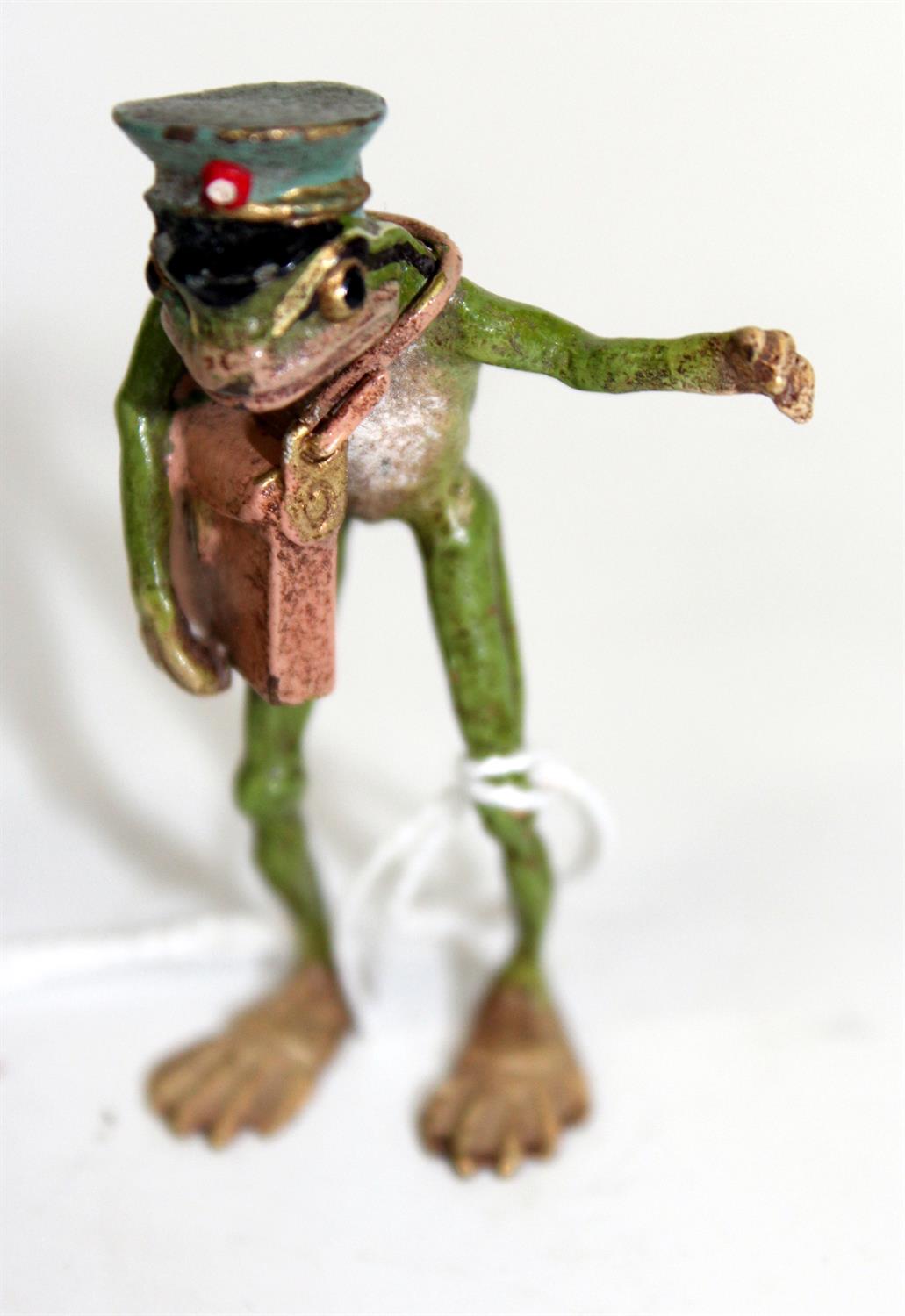 Lot 193 - A COLD PAINTED BRONZE SCULPTURE OF A FROG