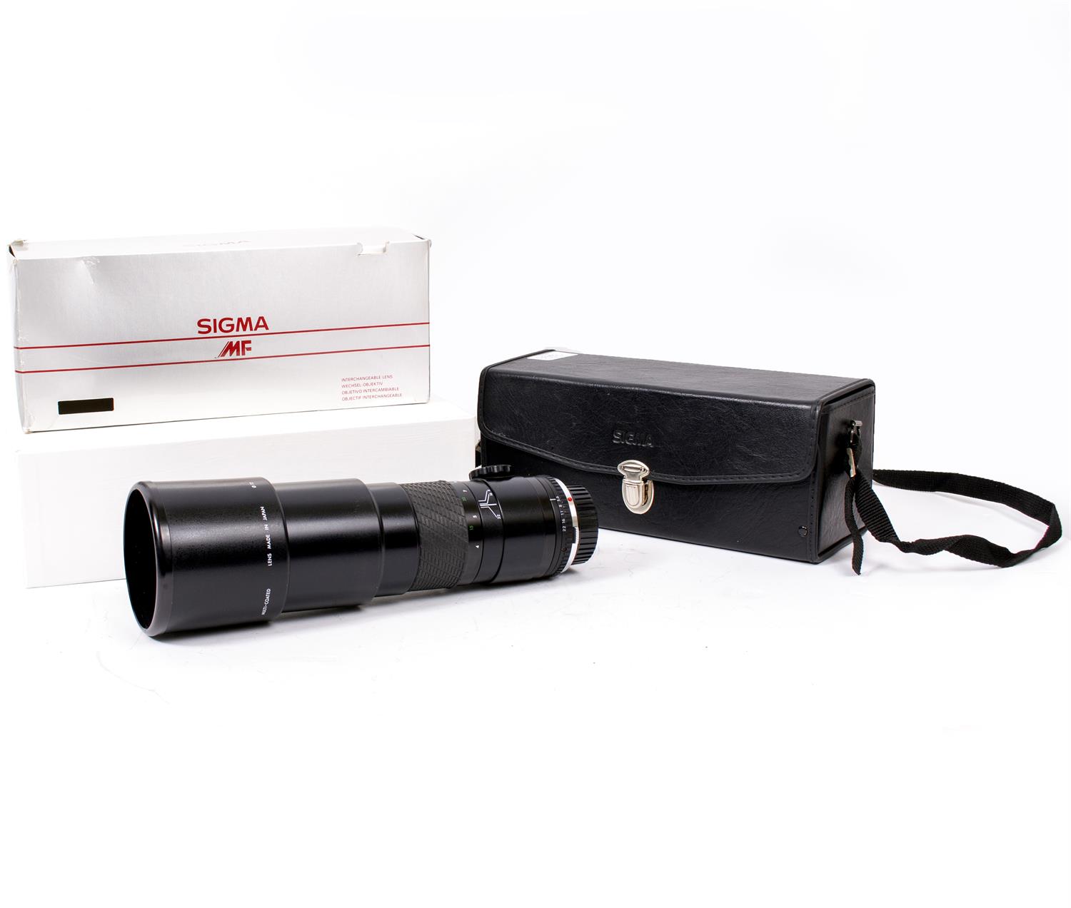 Lot 128 - A BOXED SIGMA TELEPHOTO LENS