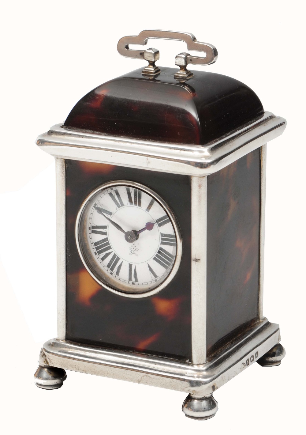 Lot 53 - A GEORGE V TORTOISESHELL AND SILVER MOUNTED