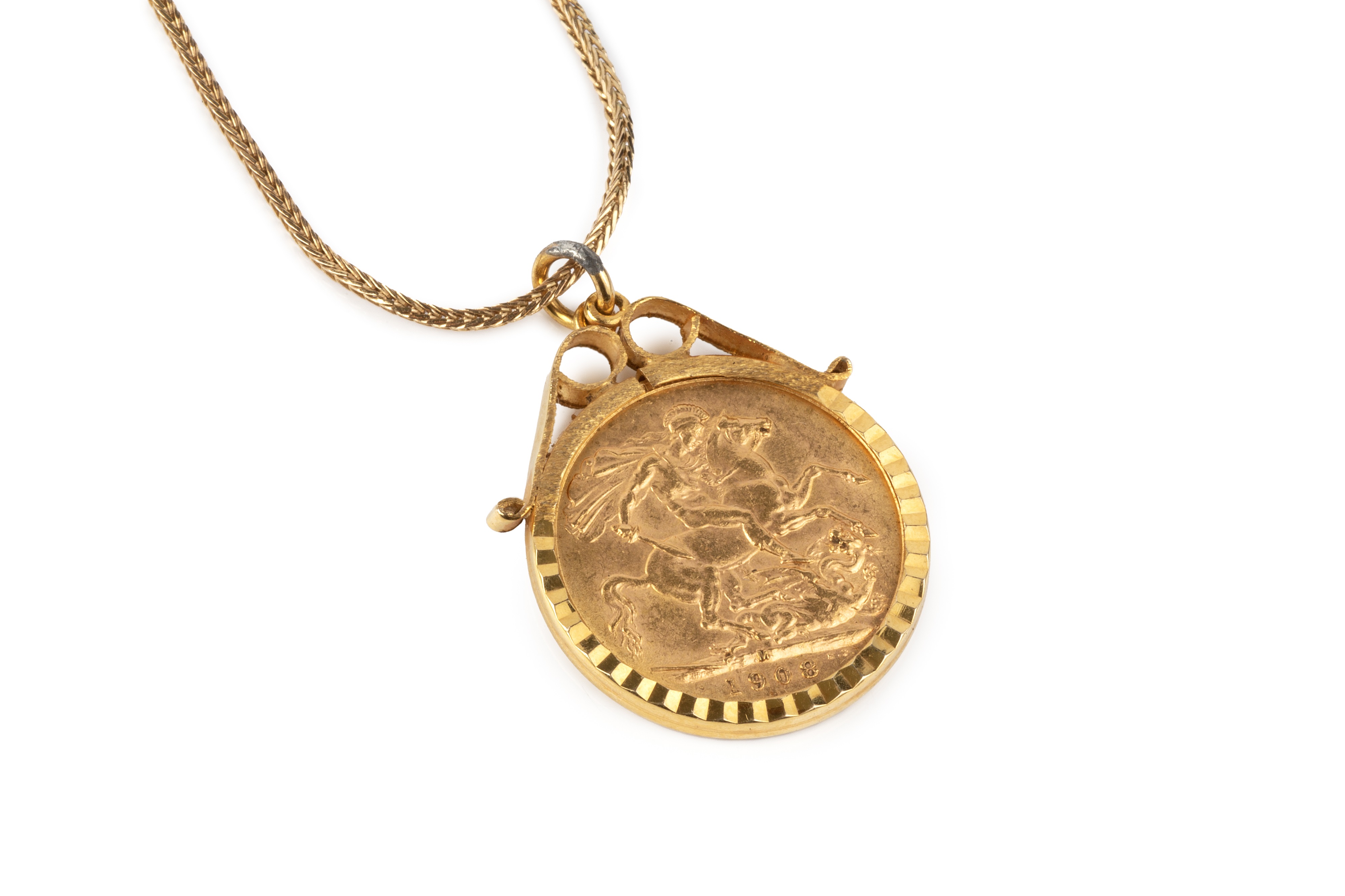 Lot 227 - A sovereign pendant on chain, the Edward VII