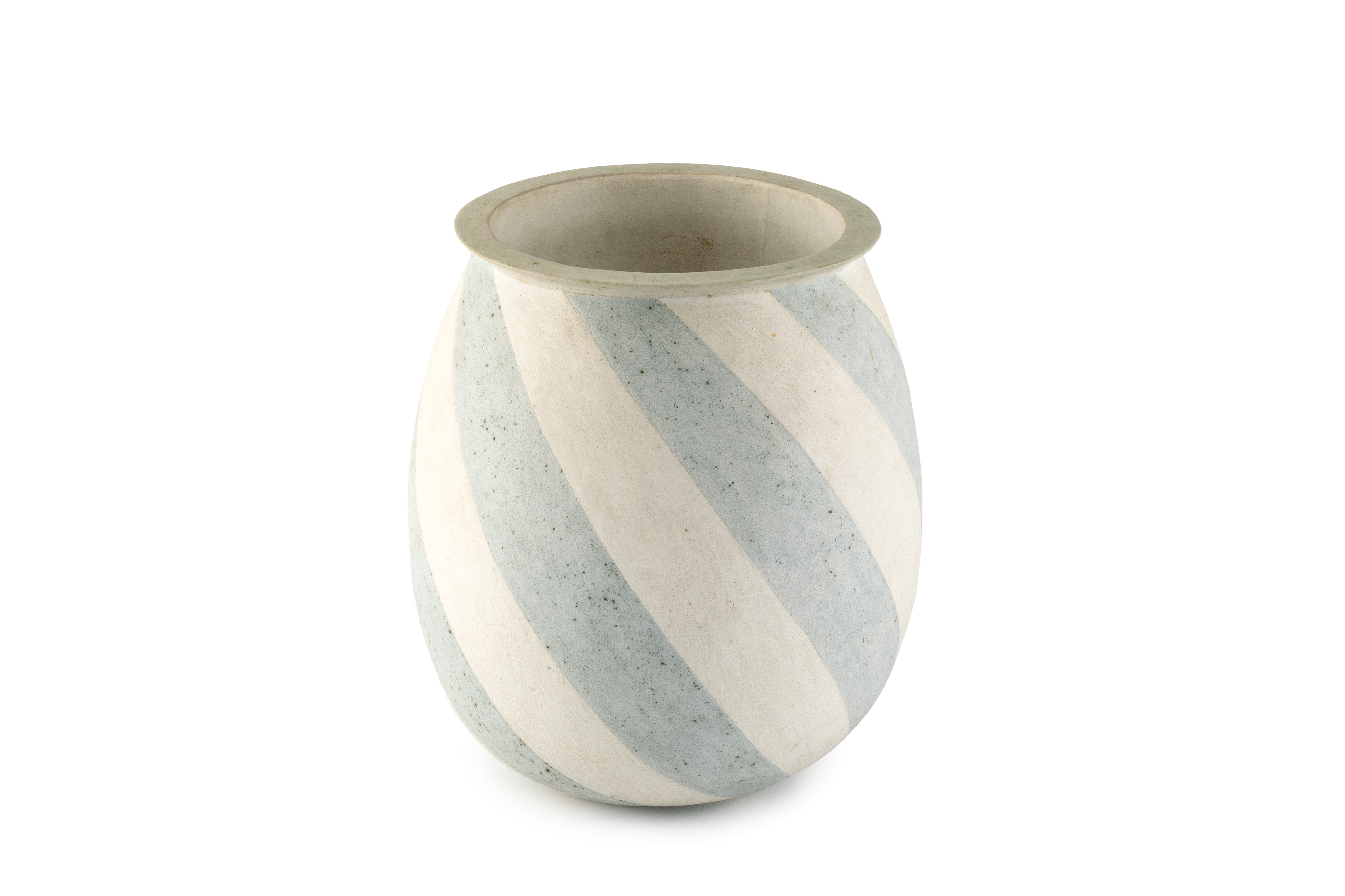Lot 628 - Elizabeth Fritsch (b.1940) Vessel porcelain,